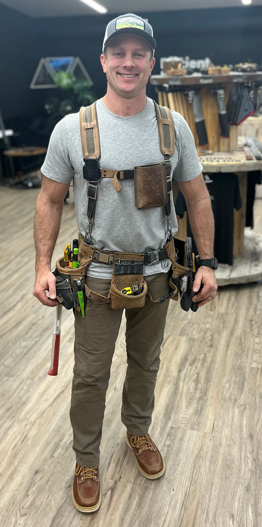 AKRIBIS CUSTOM TOOL BELTS A BIG HIT WITH TRADES | Business Examiner